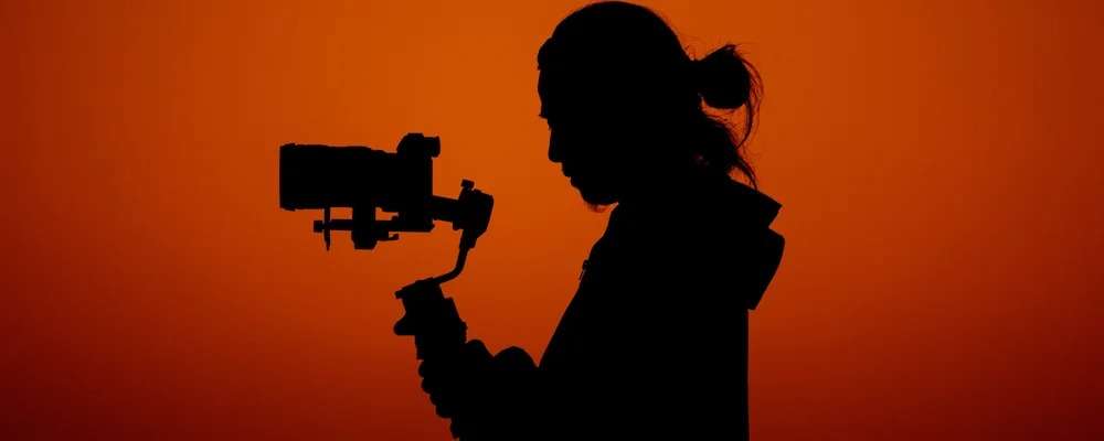 Understanding Metatheatre's Impact on Performance